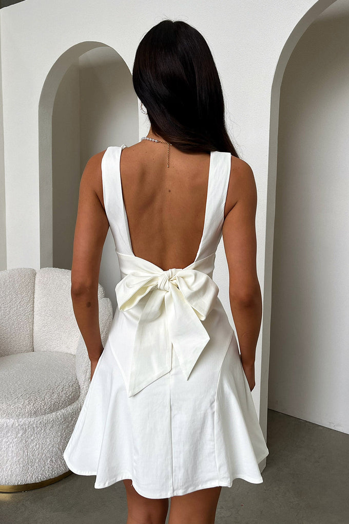 Morelle Dress - White – Thats So Fetch US